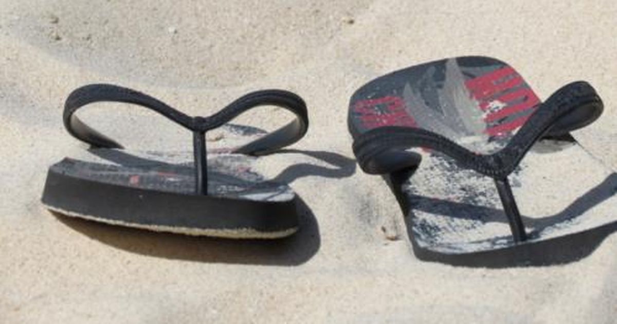 Madre enojada se vuelve viral por chancletazo a larga distancia