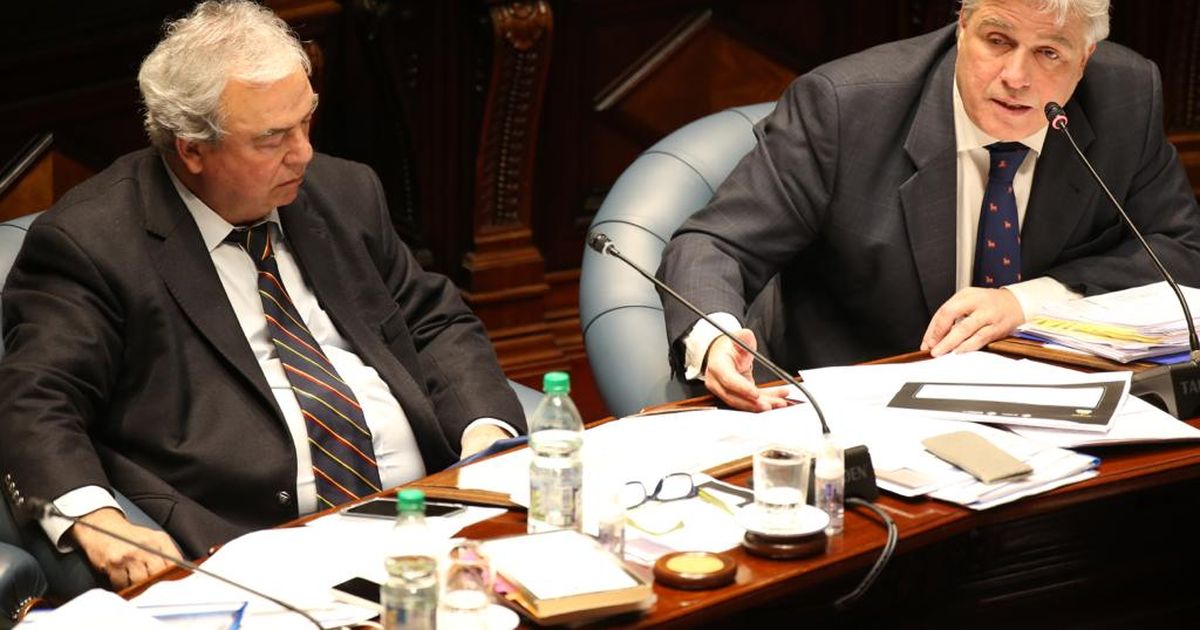 Bustillo respaldó gestión de la subsecretaria Carolina Ache