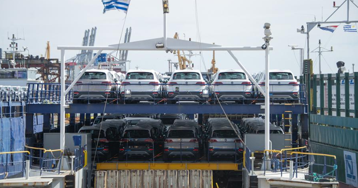 Récord en Puerto de Montevideo de vehículos para exportación