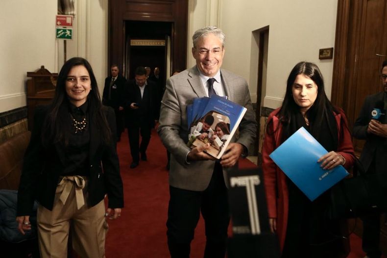 ANEP solicitó más recursos para la transformación educativa