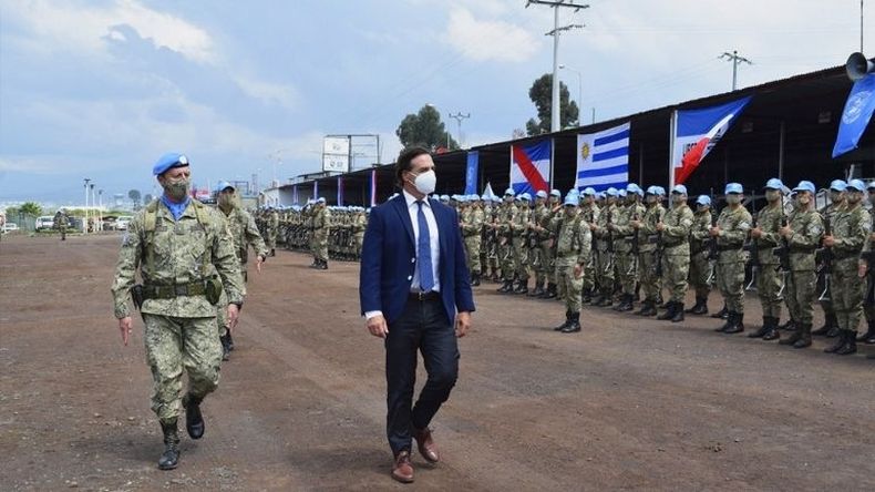 Lacalle Pou arribó al Congo para pasar Navidad con los soldados uruguayos