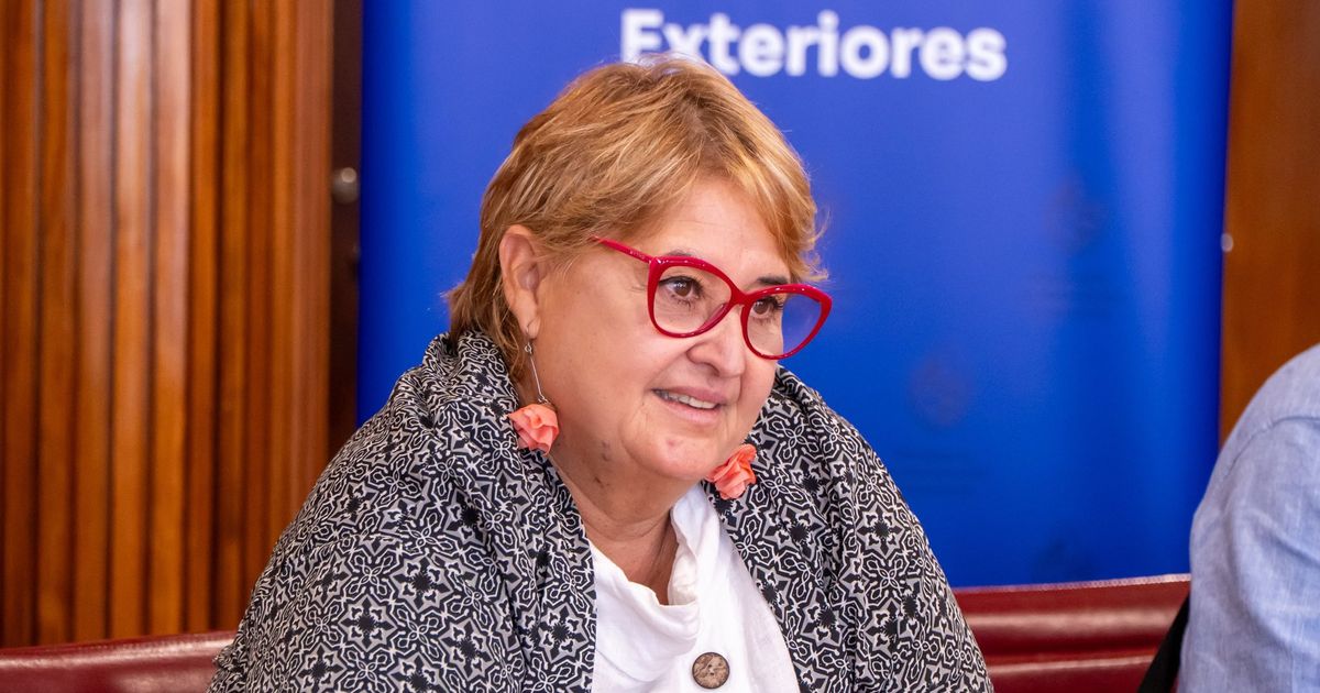 Sandra Lazo asumió en Defensa y dijo que se basará en los pilares de ...