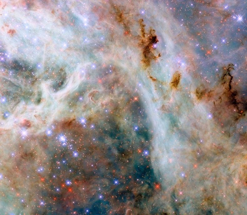 El telescopio Hubble captó un paisaje de nubes cósmicas a 160.000 años ...