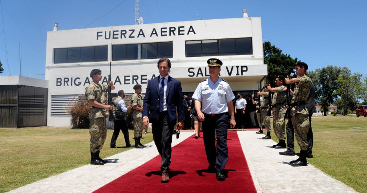 Lacalle Pou partió hacia el Congo a pasar Navidad con soldados uruguayos