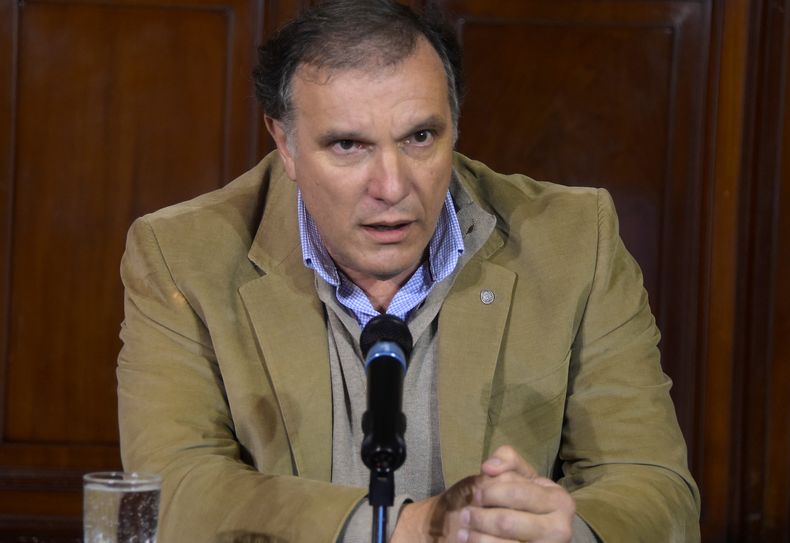 Alejo Umpiérrez dejó la Intendencia de Rocha e irá por una banca en ...