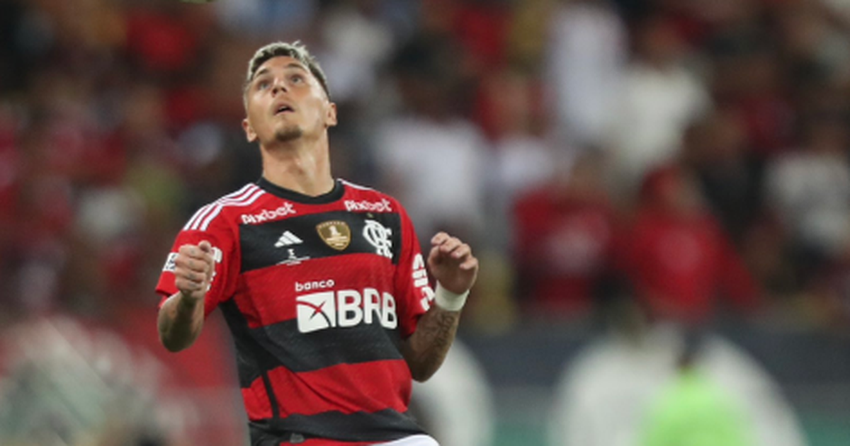 Gerson y Varela a las piñas en entrenamiento del Flamengo