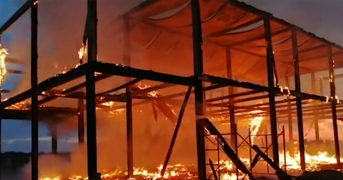 Incendio con pérdidas totales en una vivienda de Santa Mónica