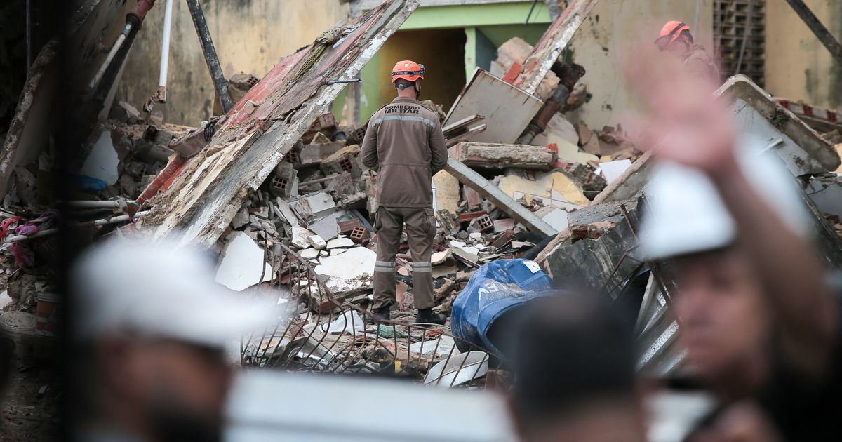 Derrumbe de edificio en Brasil deja al menos 14 muertos