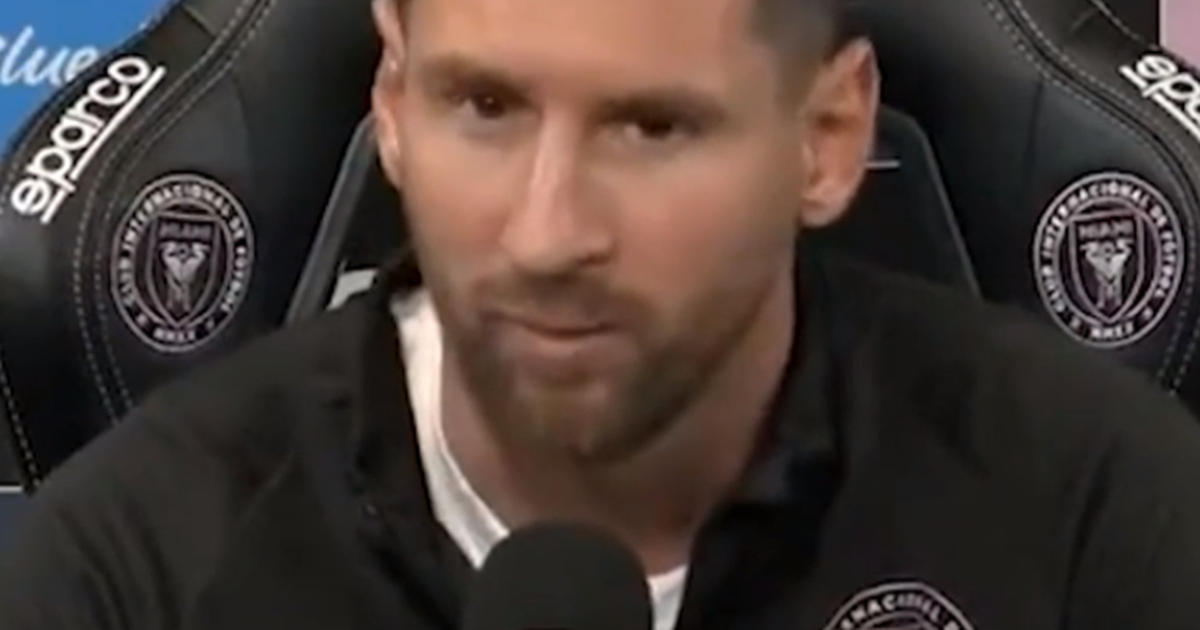 La IA hizo que Messi hablara en inglés en una conferencia