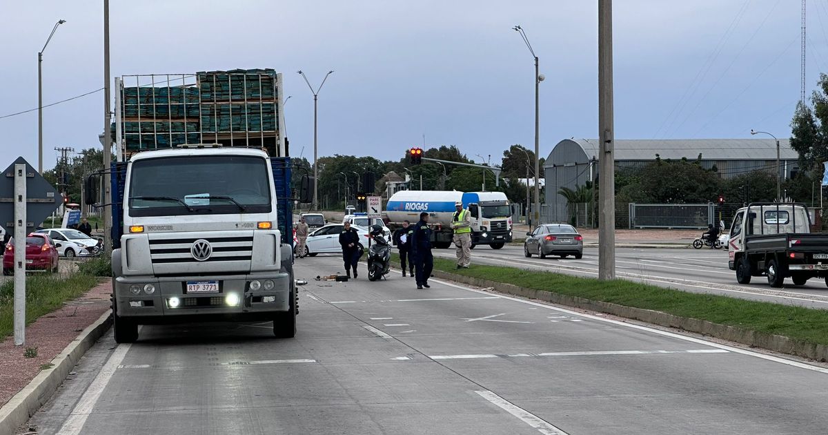 Falleció una hombre en un accidente de tránsito en la Ruta 102 Perimetral