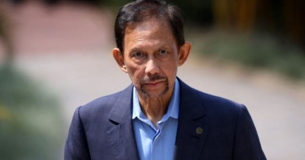 ¿Quiénes son los monarcas en ejercicio con los reinados más largos?