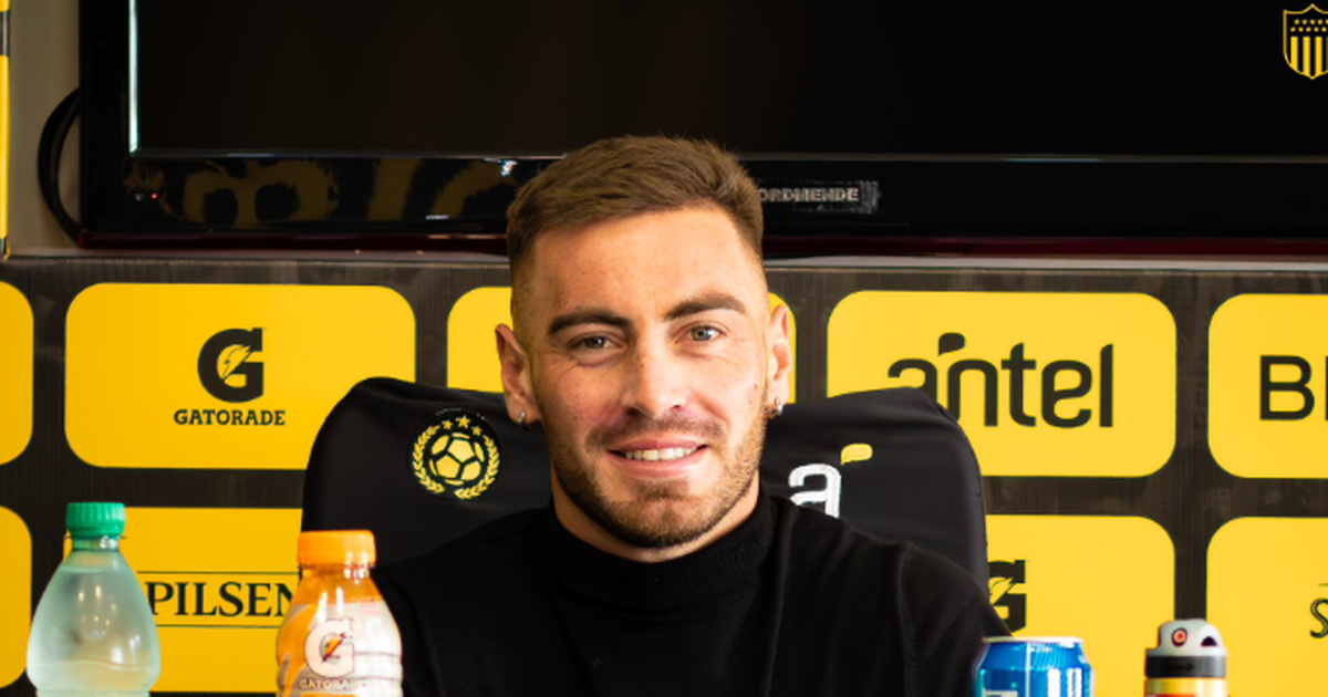 Peñarol presentó una nueva incorporación: Ángel González