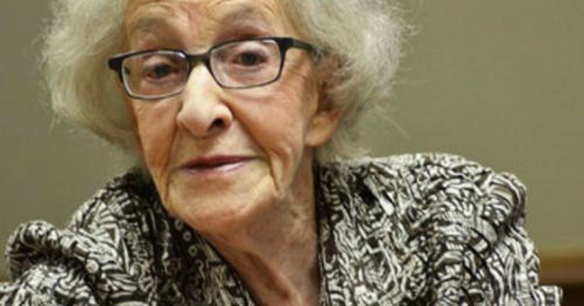 Biblioteca Nacional reeditó primer libro de Ida Vitale